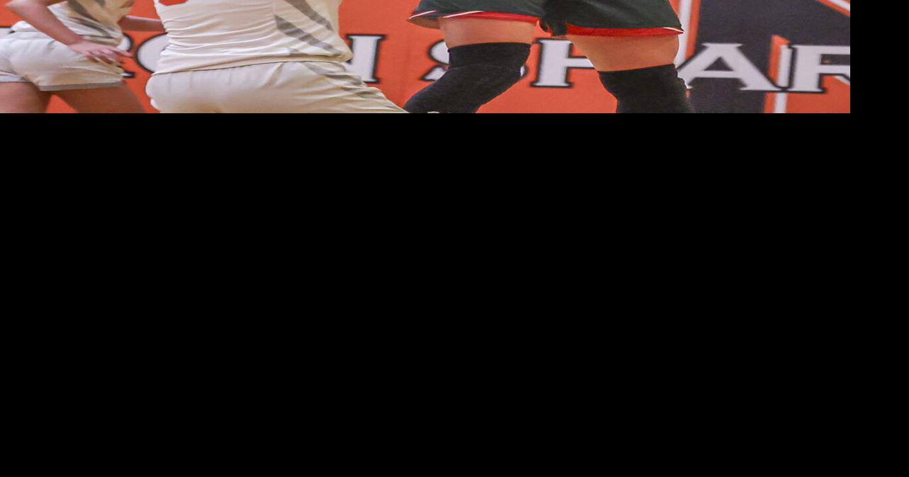 Kloe Froebe surpasses 3,000 career points in big Lincoln victory