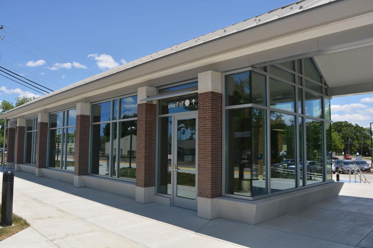 All aboard: Pontiac has grand opening for new rail depot | Local ...