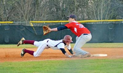 Pats baseball team bombs Coyotes 16-3 | Local Sports | parispi.net