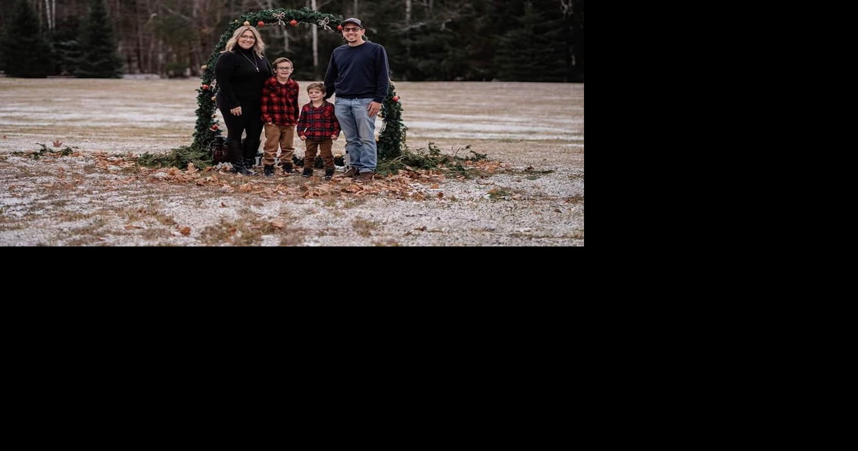 Support gathers for Seguin family of four after house fire on Boxing Day