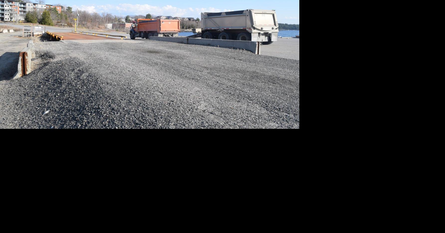 Why might Parry Sound’s Salt Dock not get salt this year?