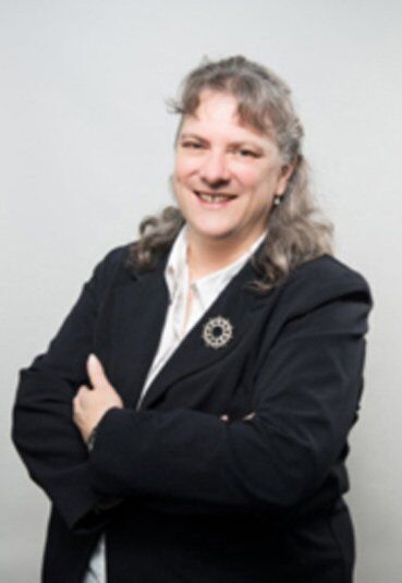 Seguin’s Janet Borneman running for a seat at table