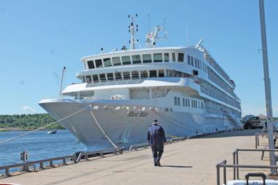 Is the Pearl Mist docking back in Parry Sound?