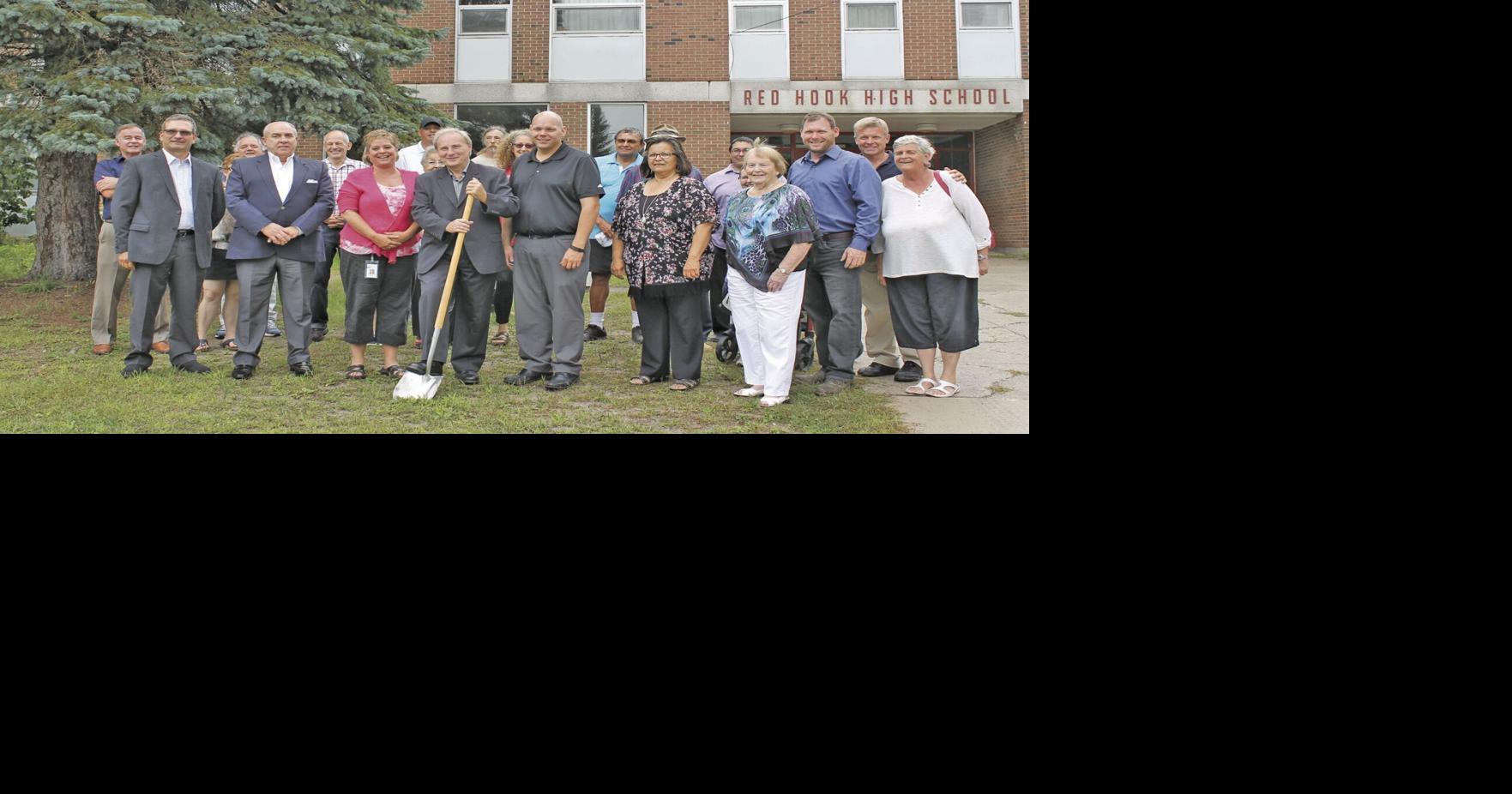 Community comes to Parry Sound mayor, council's defence