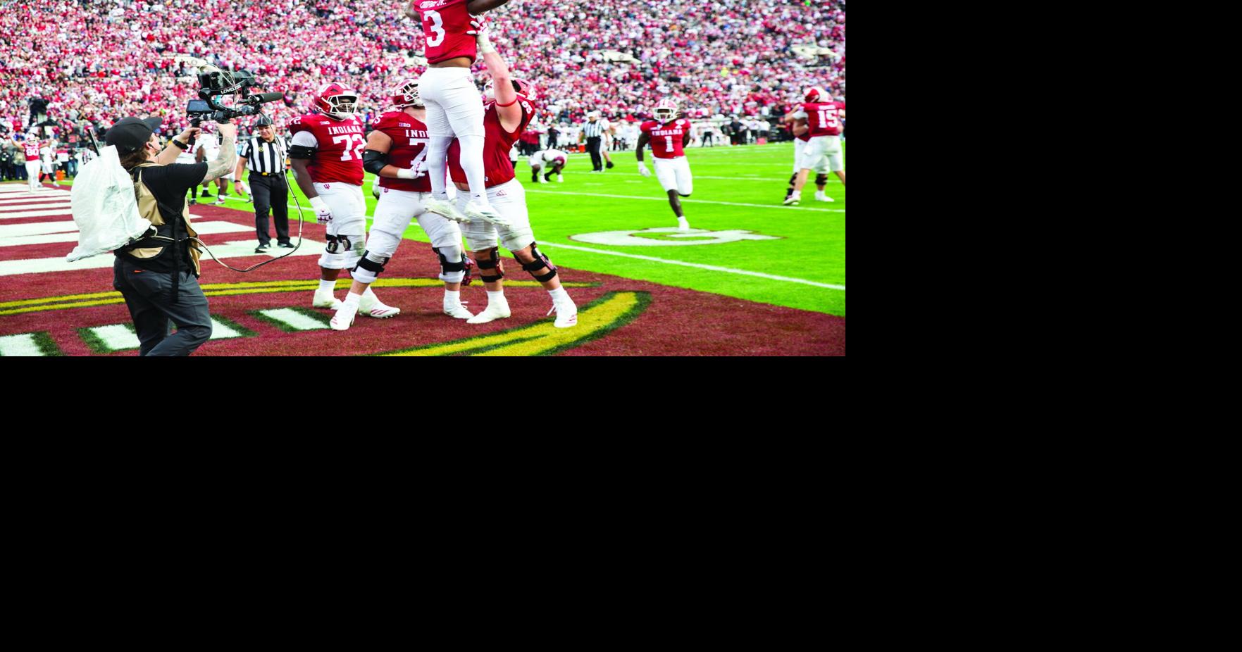 ‘Magic in Teamwork’: Annual Rose Parade, Rose Game brings thousands to ...