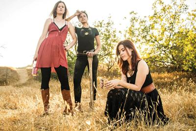Honey Whiskey Trio takes the stage at Caltech | Music-notes ...