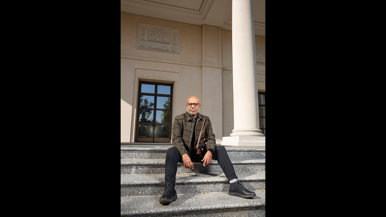 A Confidence in Perspective: Photographer Ibarionex Perello sees the ...