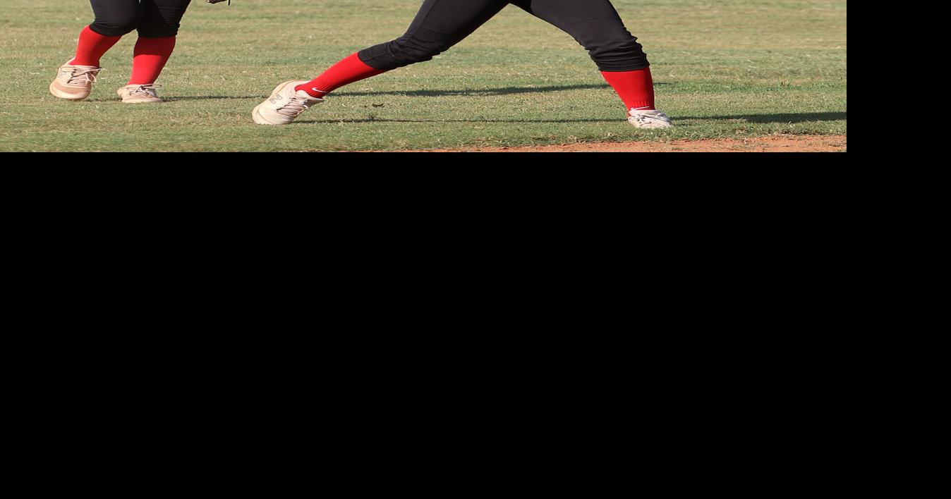 JH Lady Panthers tangle with Byng | Gallery | paulsvalleydailydemocrat.com