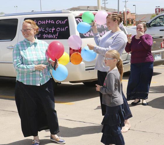 Virus victim takes parade route home | Local News ...