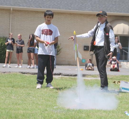 JH students blast rockets into the sky | Local News ...