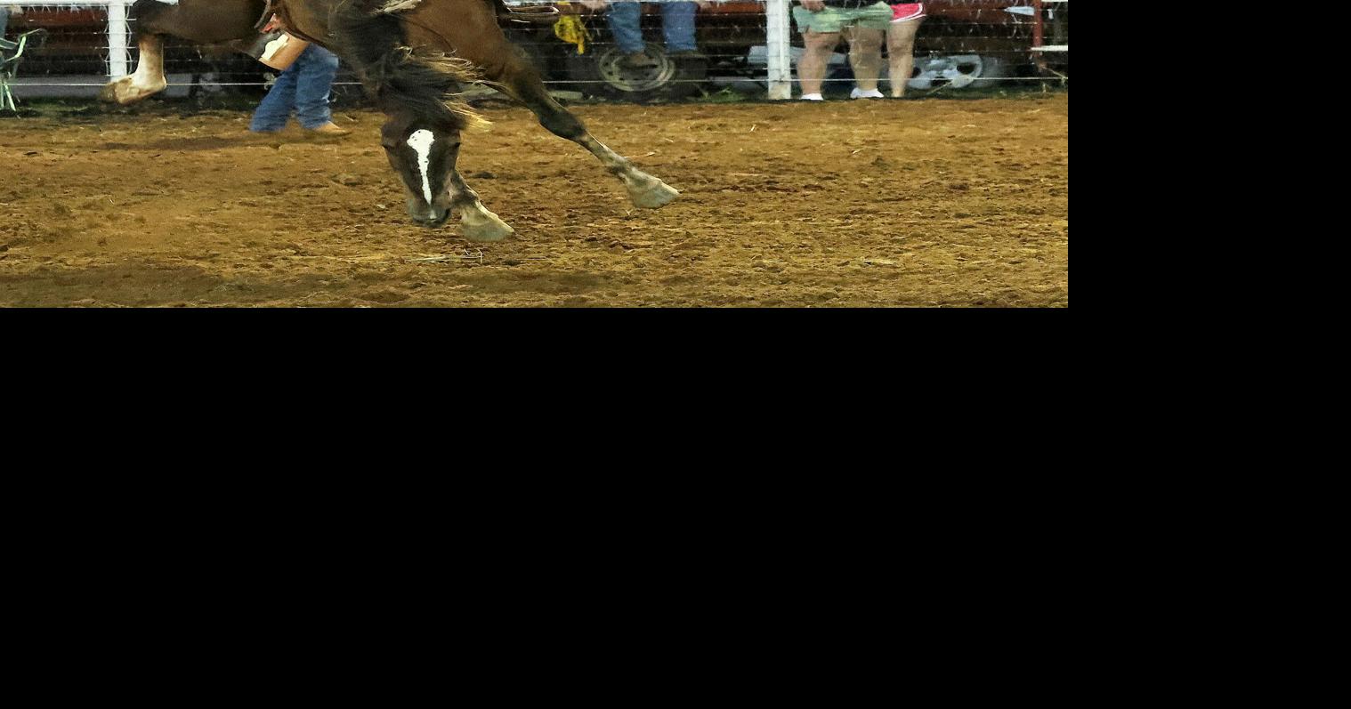Stratford Rodeo | Gallery | paulsvalleydailydemocrat.com