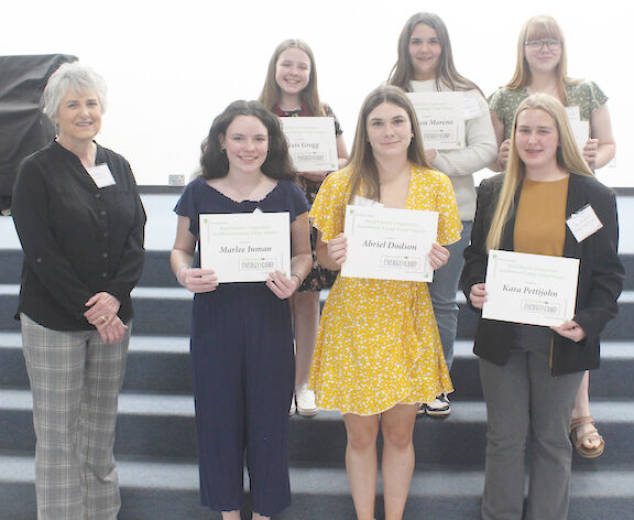 REC awards go to area students | News | paulsvalleydailydemocrat.com