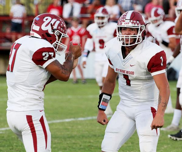 Savages fall at Davis | Local Sports | paulsvalleydailydemocrat.com