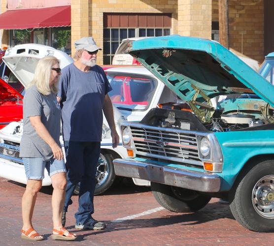 Vintage cars line PV festival | Local News | paulsvalleydailydemocrat.com