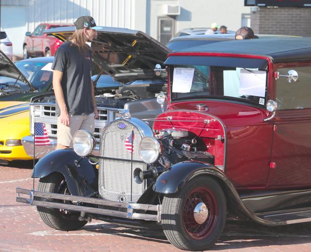 Vintage cars line PV festival | Local News | paulsvalleydailydemocrat.com