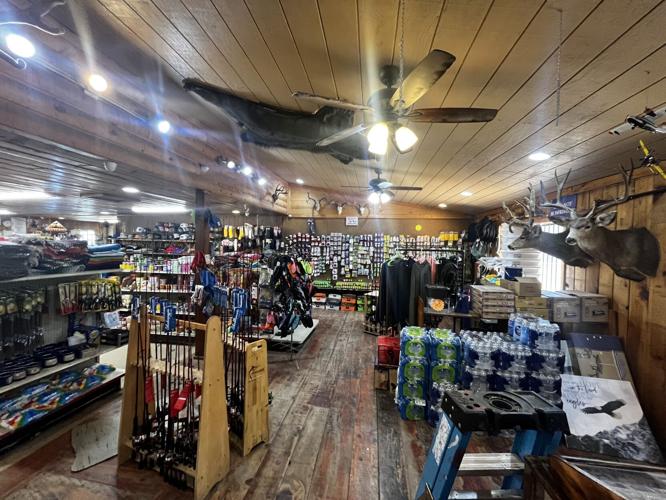 Woods Canyon Lake general store parking lot, deck expanded | Business ...