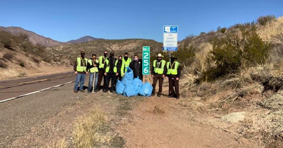 Sheriff’s office picks up litter on SR 188 | Local News | paysonroundup.com