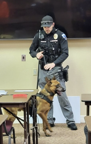 Payson canine officer receives donation from Lion’s Club | Local News ...