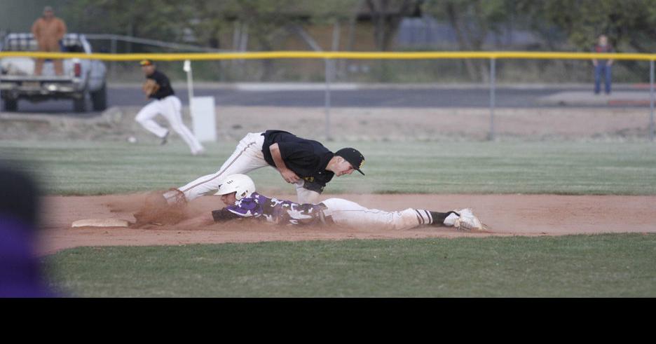 Carnes fans 15 as Longhorns win 3rd straight | Sports | paysonroundup.com