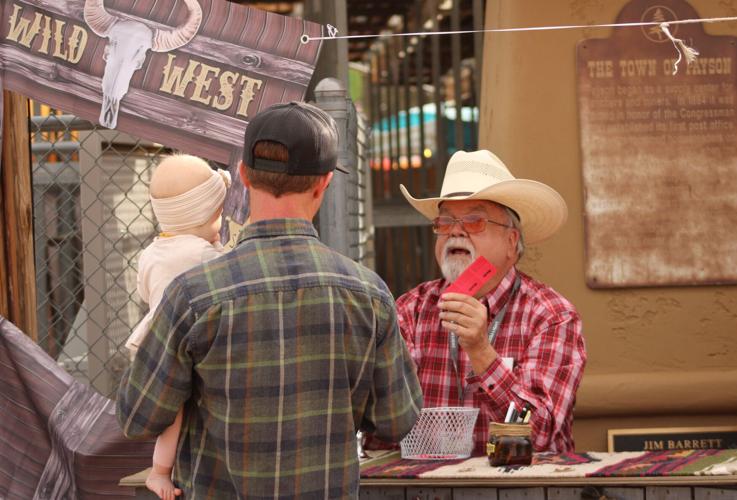 Gary Hardt Memorial Rodeo ropes in rodeo fans | News | paysonroundup.com