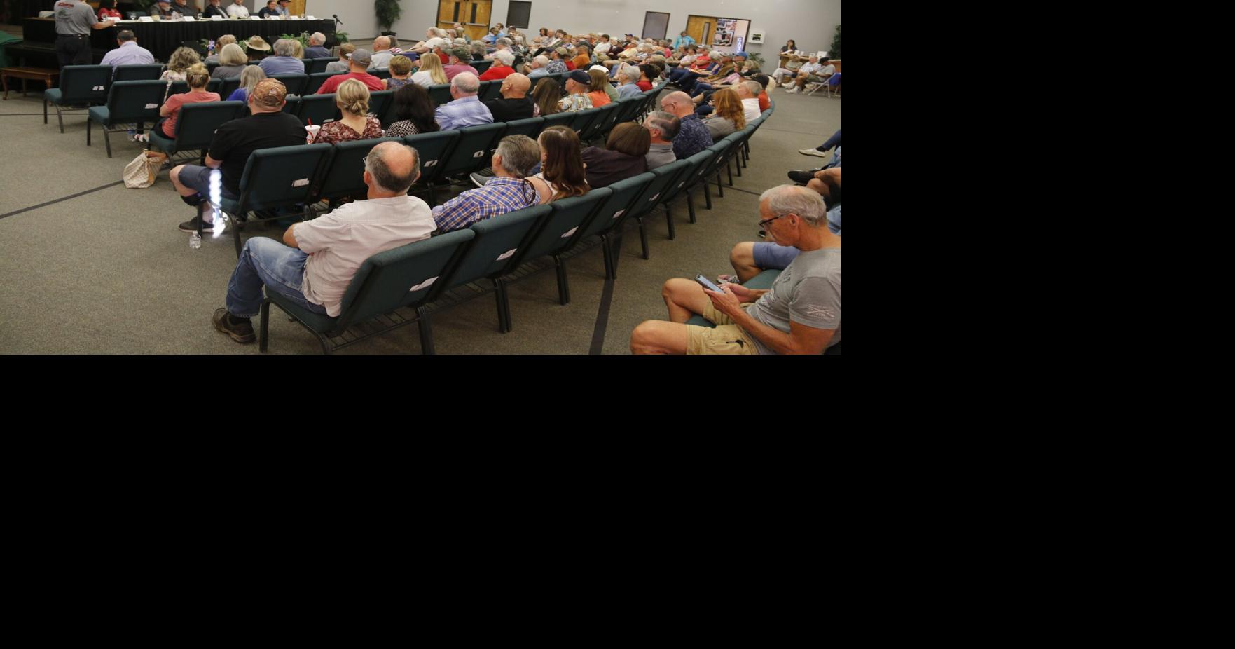 Bipartisan council debate draws 130 residents | Local News ...