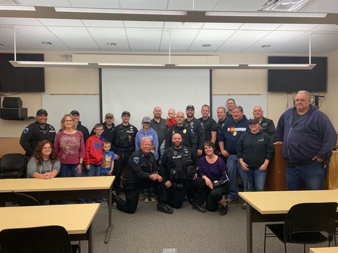 Payson police collect $10k for local family | Crime Law Enforcement | paysonroundup.com