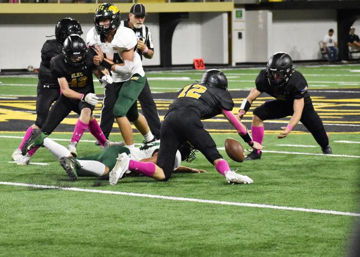 Round Valley rolls over Show Low in 3A East football opener ...