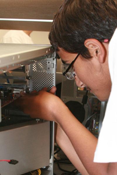 Little Igors: Computers lure students | News | paysonroundup.com