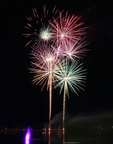 Biggest fourth yet fills park for fireworks | News | paysonroundup.com