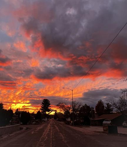 Photons, dust and the soul at sunset | 260 Connection | paysonroundup.com