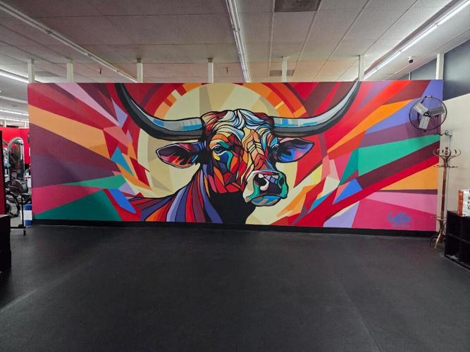Artist makes his mark with longhorn mural | News | paysonroundup.com