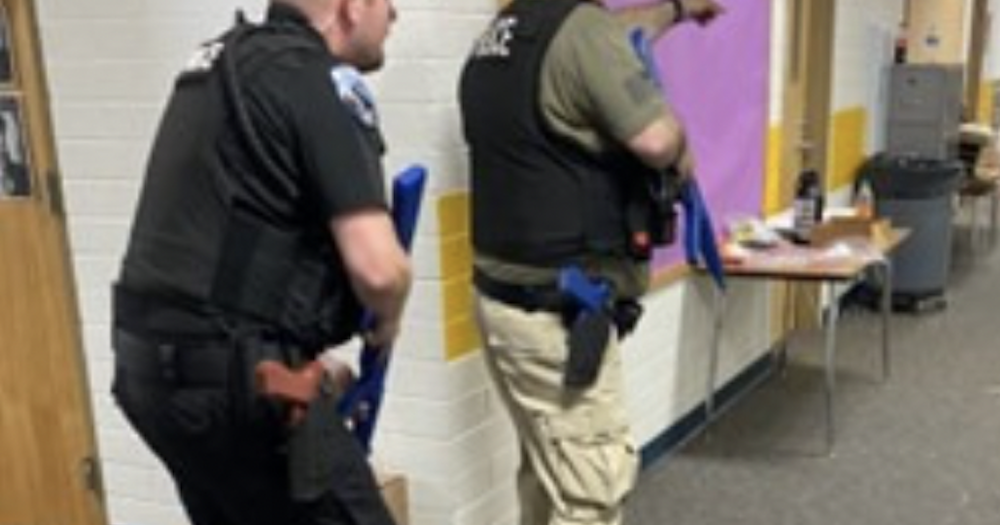 Payson PD participates in active shooter training at elementary school ...