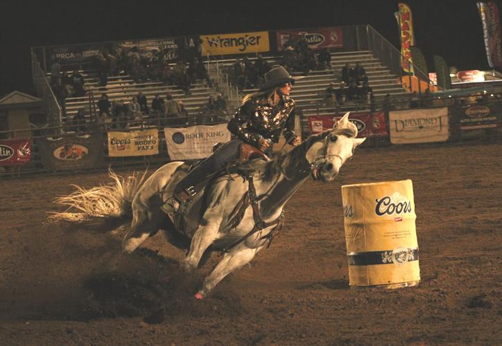 Gary Hardt Memorial Rodeo ropes in rodeo fans | News | paysonroundup.com