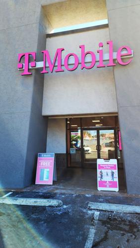 New T-Mobile store offers cell, internet service | News | paysonroundup.com