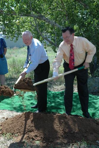 Funeral home breaks ground on new mortuary | News | paysonroundup.com