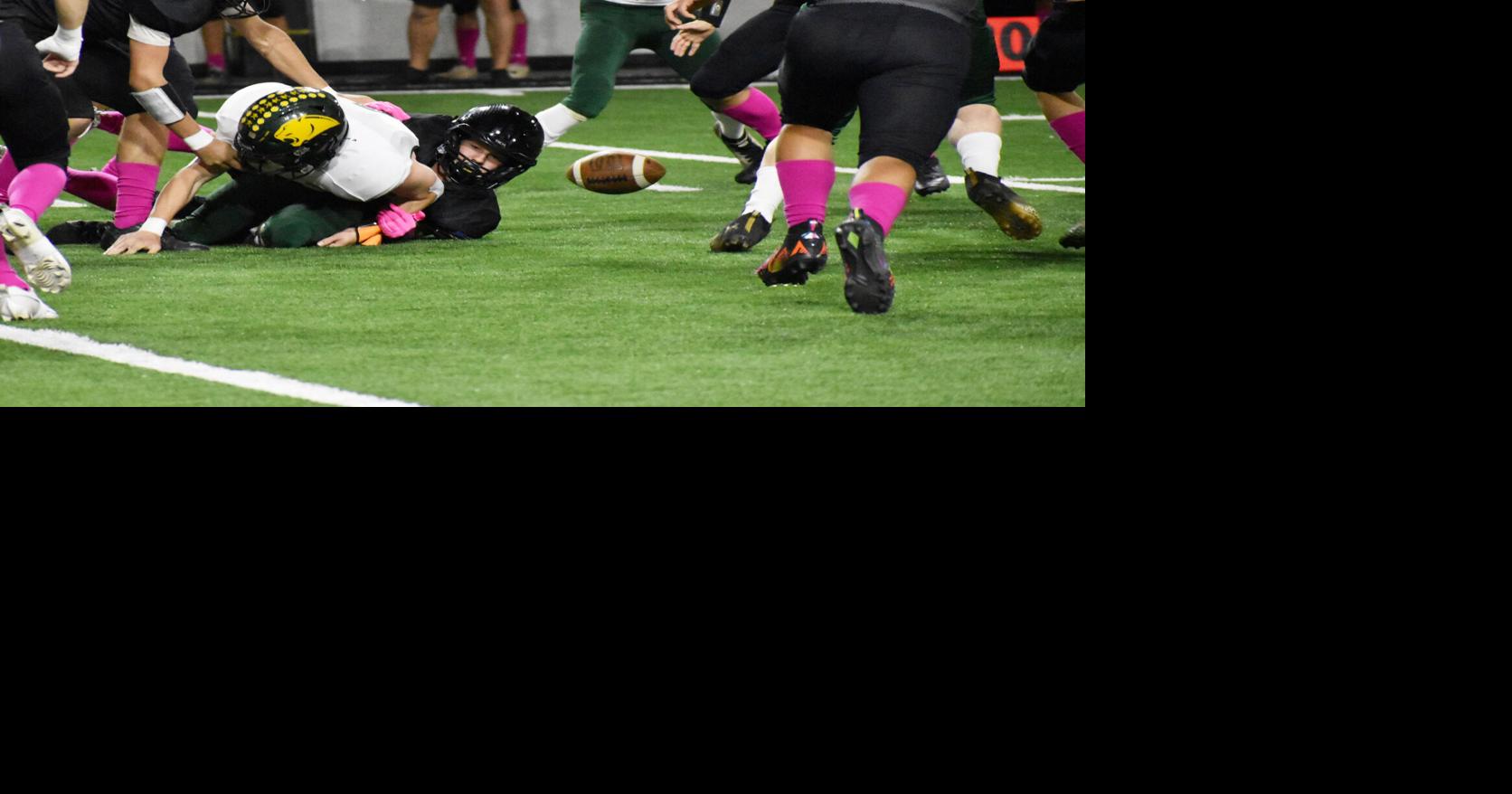Round Valley rolls over Show Low in 3A East football opener ...