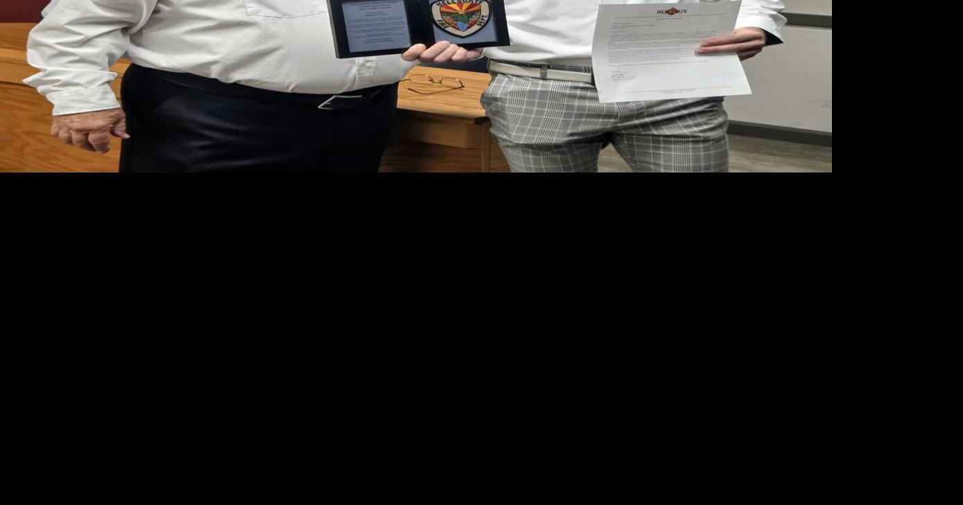 Hellsgate Fire District honors civilian hero | News | paysonroundup.com