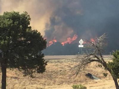 Semi dragging chain starts fires for miles between Heber and Holbrook ...
