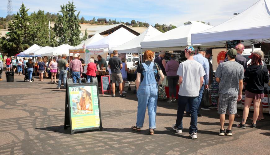 Farmers market kicks off with record-setting crowd | Local News ...