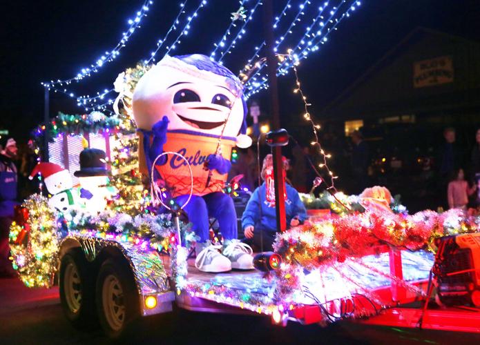47 Entries Lit up Main Street in Payson's 17th Annual Electric Light ...