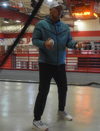 Denbo hosts baseball hitting clinic at Tiger Arena | Sports | pdclarion.com