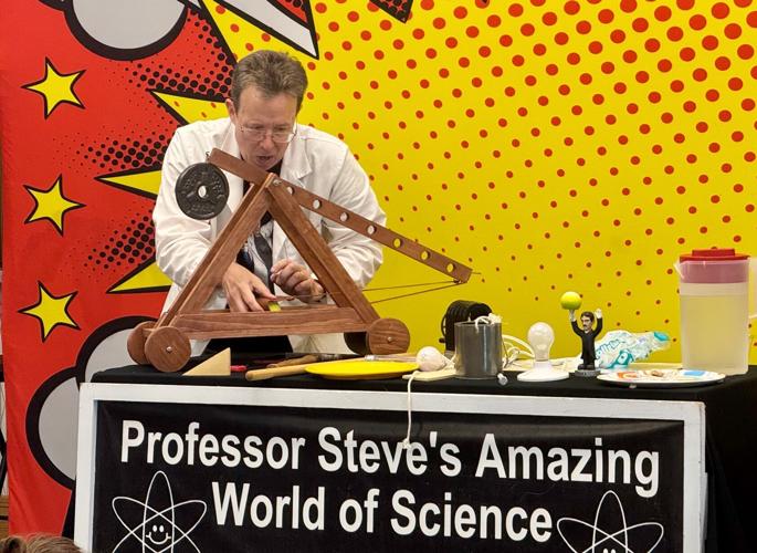 Science sparks fun at the library | News | pdclarion.com