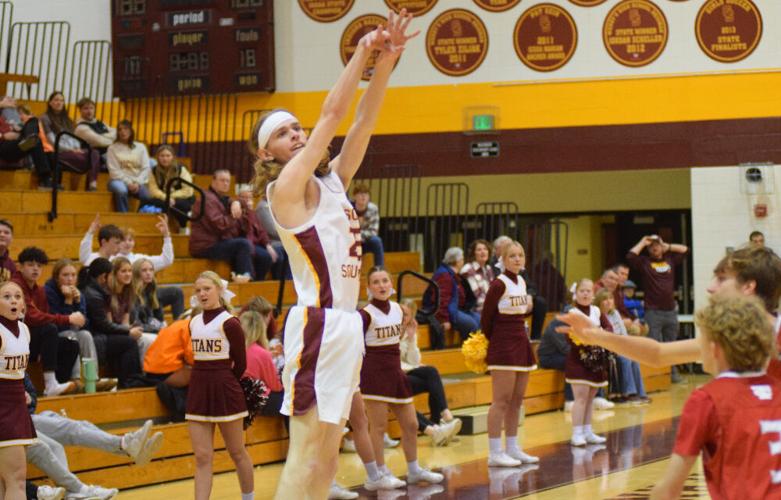 Titan basketball routs Tell City in PAC play | Sports | pdclarion.com