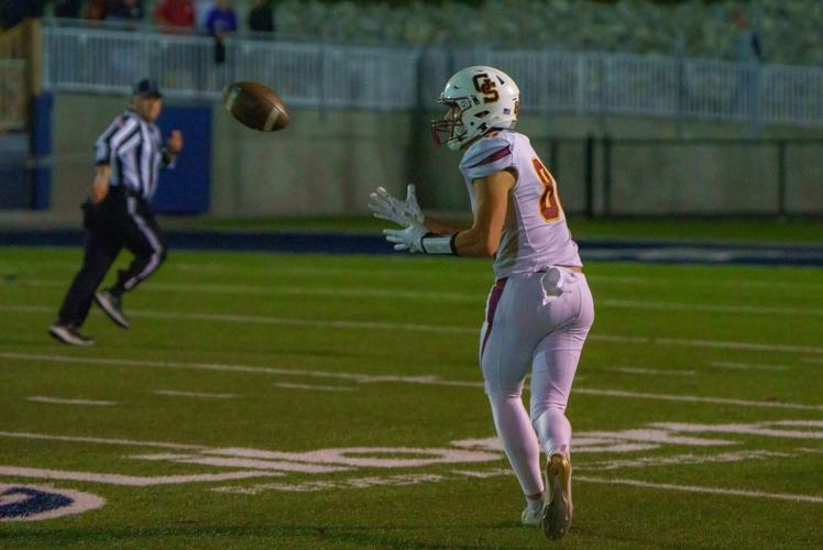 Titan Football prepares for Class 3A Regional Championship Game against ...