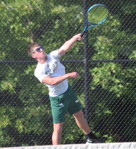 An Ag-Gress-ive serve | Sports | pdclarion.com