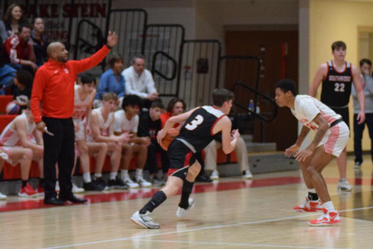 Tiger basketball falls in Sectional title game | Sports | pdclarion.com