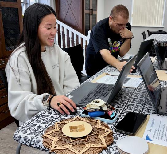 Glowforge brings high-tech creativity to Fort Branch Library ...
