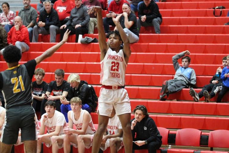 Tiger basketball opens 2024 with win over Central | Sports | pdclarion.com