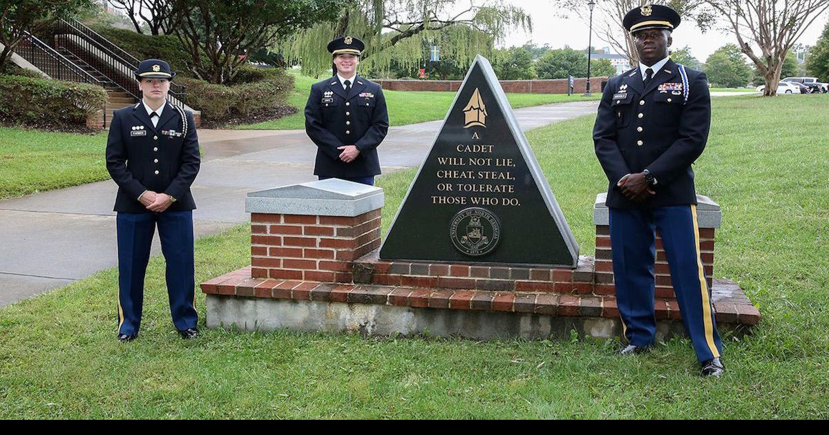 Minton named distinguished military graduate | Community | pdclarion.com