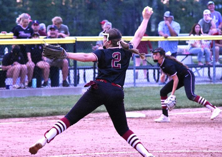 Top-ranked Lady Titan softball roars past Memorial | Sports | pdclarion.com
